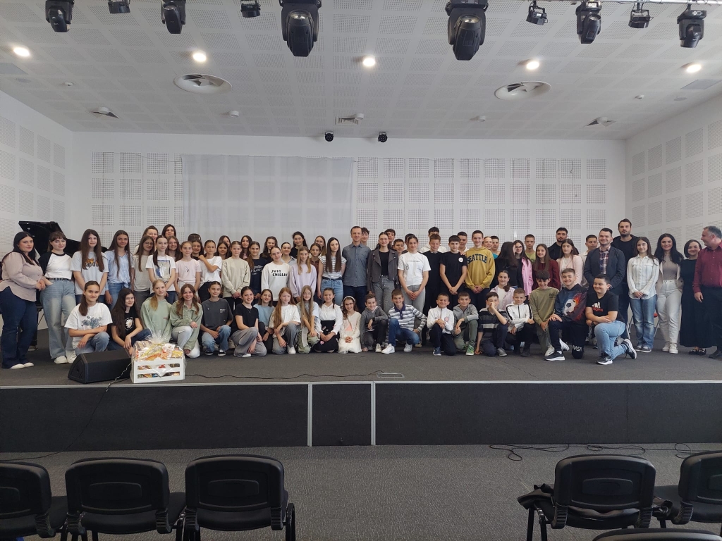 Gradonačelnik posjetio učenike livanjske glazbene škole - Grad Livno